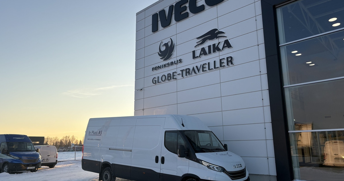 For sale used vehicle Iveco Daily MCA2022, 2024, 41 800 km, 3.0, 129